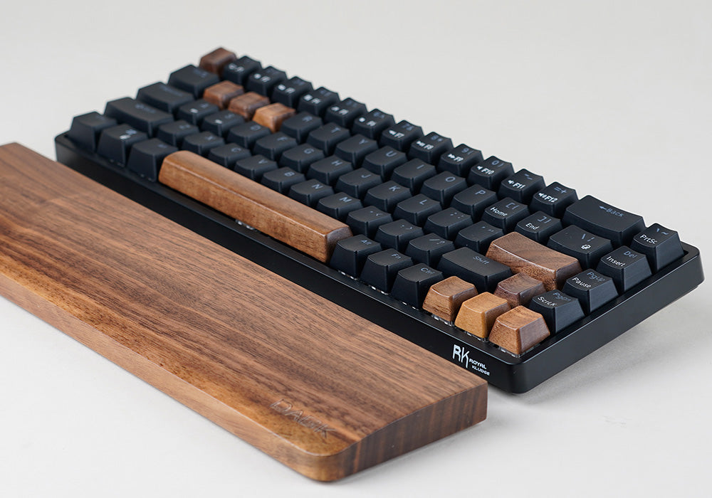 The Advantages of a Wooden Keyboard – SeedWave